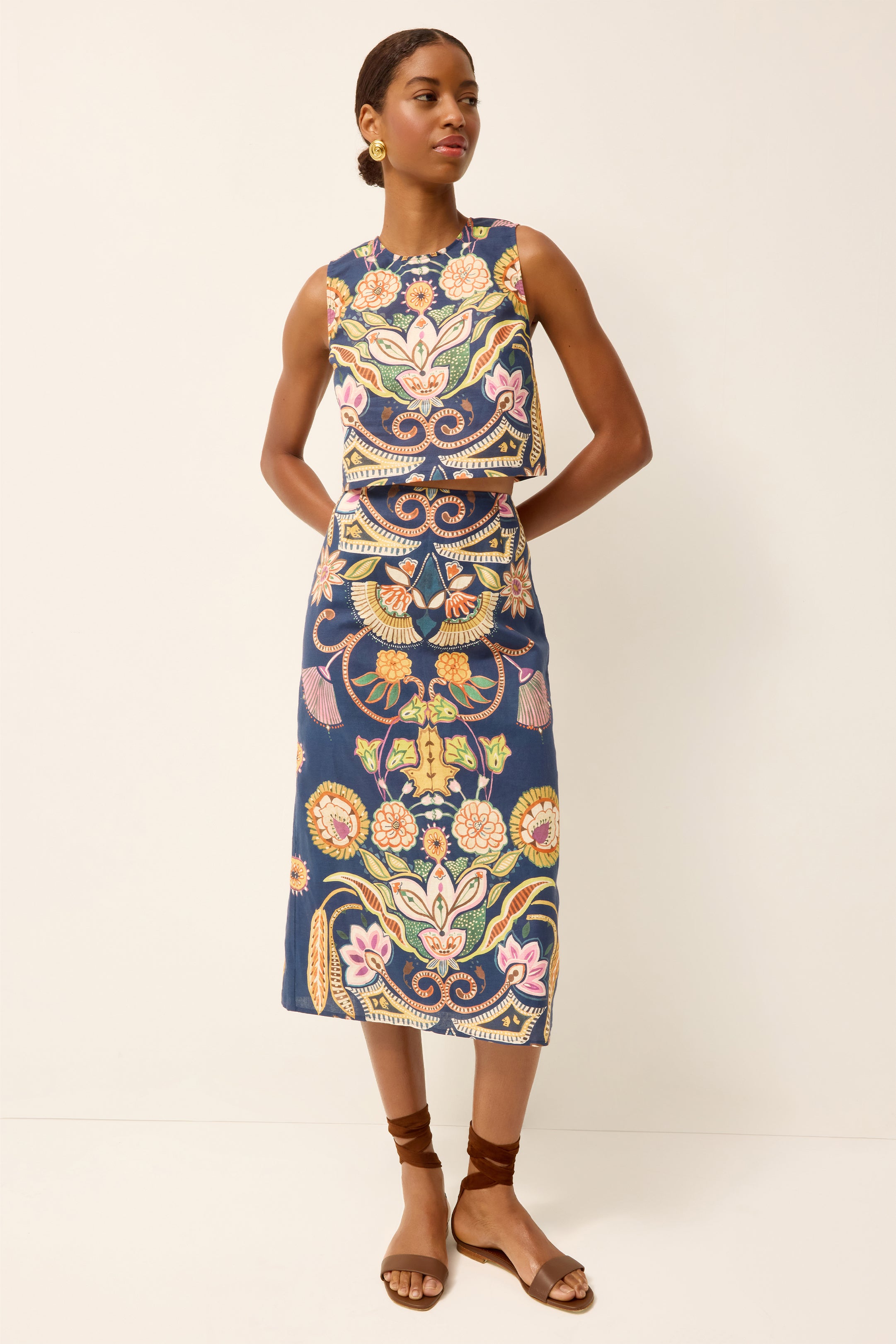 FALLON TOP – Marie Oliver